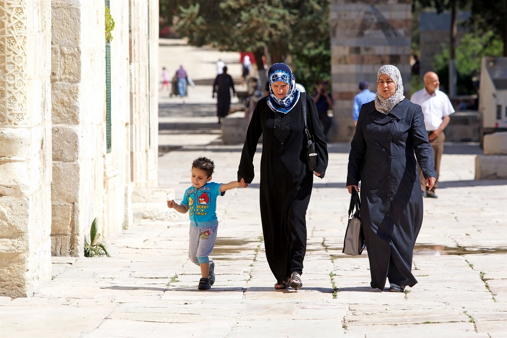 Majority of East Jerusalem Arabs Prefer Israeli Citizenship | Messianic ...